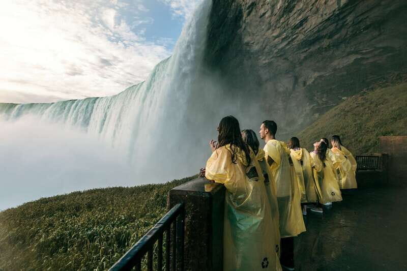 Niagara Falls: Boat Trip & Journey Behind the Falls Tour - A Closer Look at the Tour Itinerary