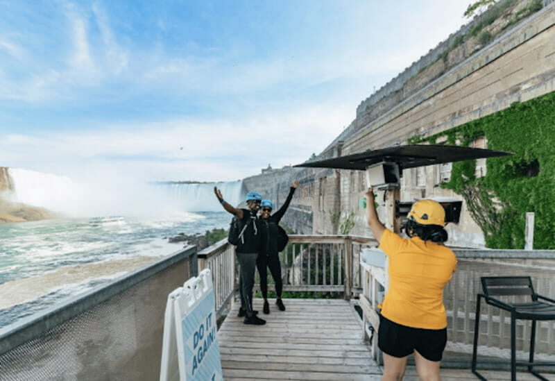 Niagara Falls, Canada: Early Bird Zip Line to The Falls - Key Points