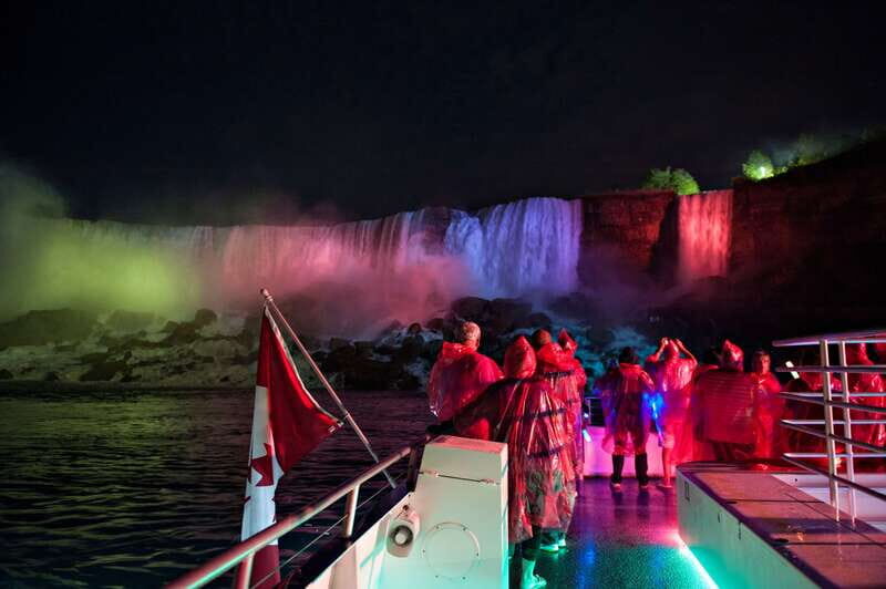 Niagara Falls, Canada: Evening Fireworks Cruise - Practical Details & Tips