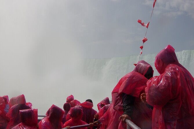 Niagara Falls Canada: Helicopter + Boat + Lunch & more US Pick-up - Behind-the-Falls Experience