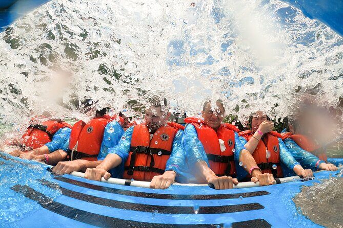 Niagara Falls Canada Open-Top (Wet) Jet Boat Tour - What Is the Niagara Falls Open-Top Jet Boat Tour?