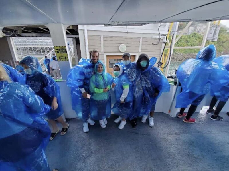 Niagara Falls Canada & USA: Small Group Deluxe Tour - FAQs