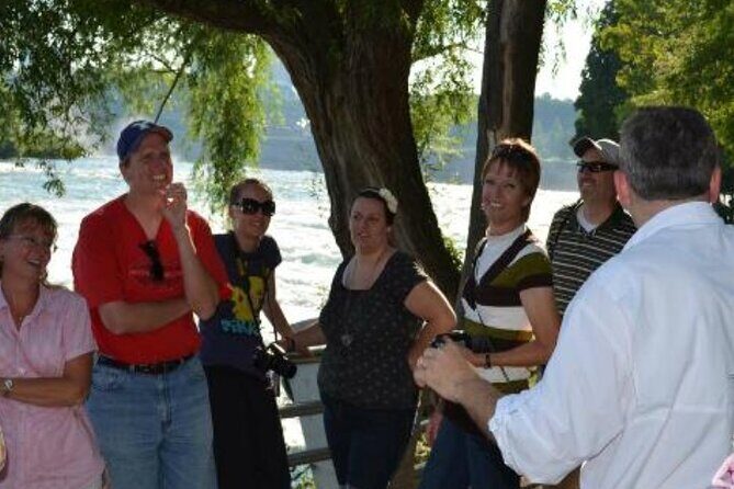 Niagara Falls Daredevils and True Crime Fireworks Tour - Key Points