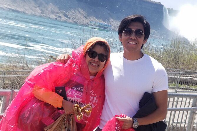 Niagara Falls Day Tour From Toronto with Fast track Niagara Cruise - FAQs