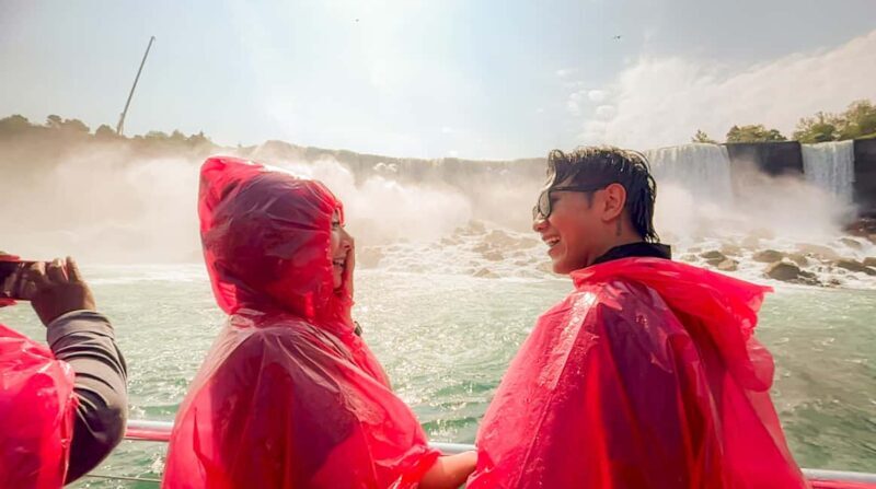 Niagara Falls: Feel the Mist Walking Tour - What You Can Expect on the Niagara Falls: Feel the Mist Walking Tour