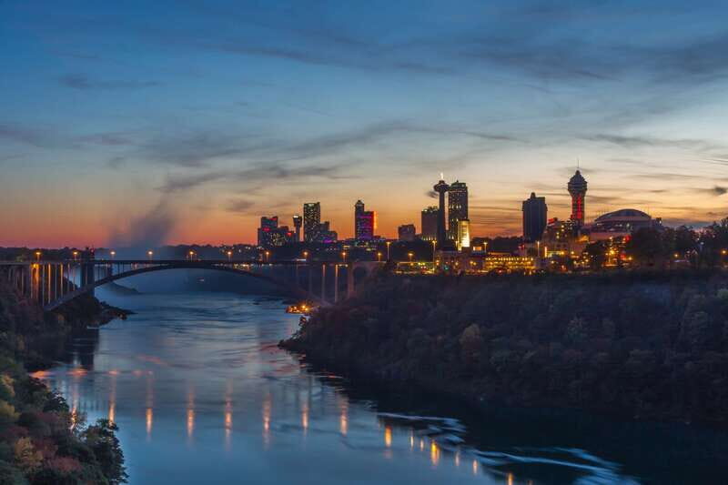 Niagara Falls: Guided Falls Tour with Dinner and Fireworks - An In-Depth Look at the Niagara Falls Guided Night Tour