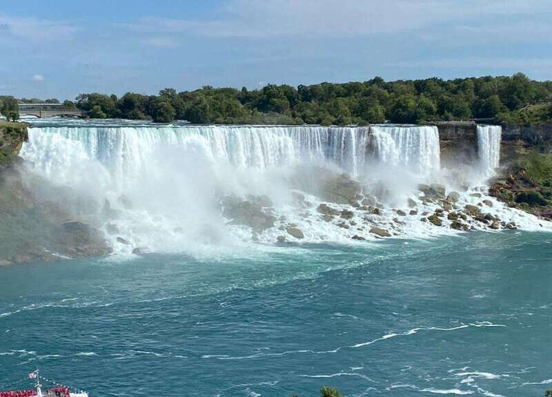 Niagara Falls: Luxury Private Tour with Winery stop - Starting Point and Transportation