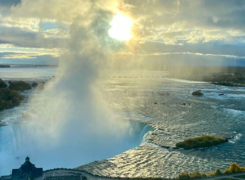 Niagara Falls: Luxury Private Tour with Winery stop - Return Journey