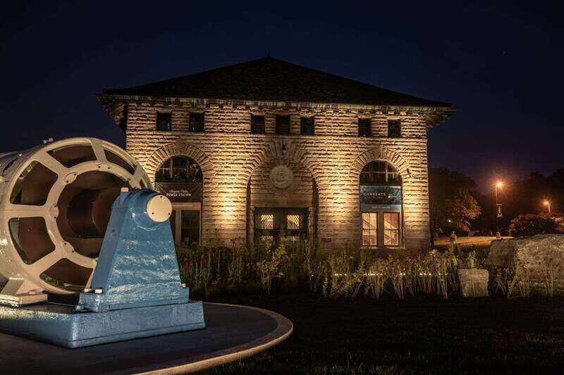 Niagara Falls: Night Tour w/ 3 Course Dinner & Light Show - Authentic Insights from Reviews