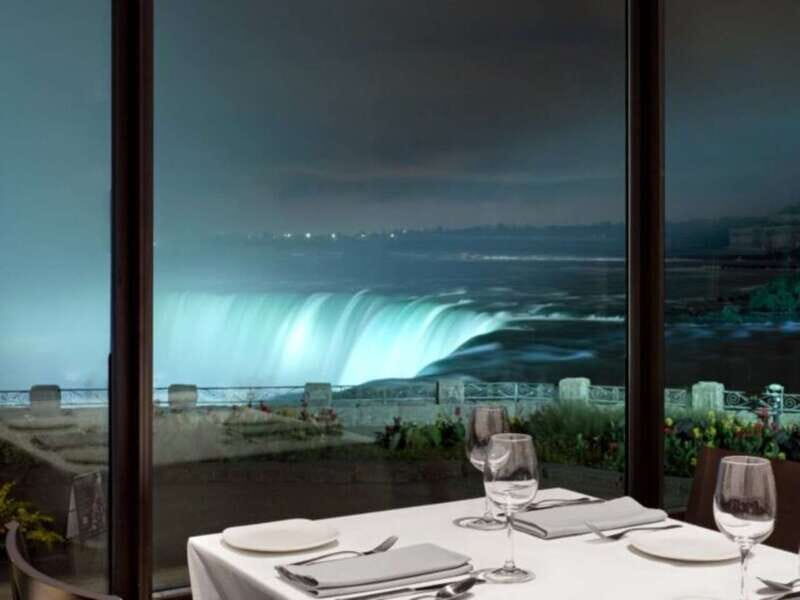Niagara Falls: Night Tour with Fireworks Boat Ride & Dinner - Key Points