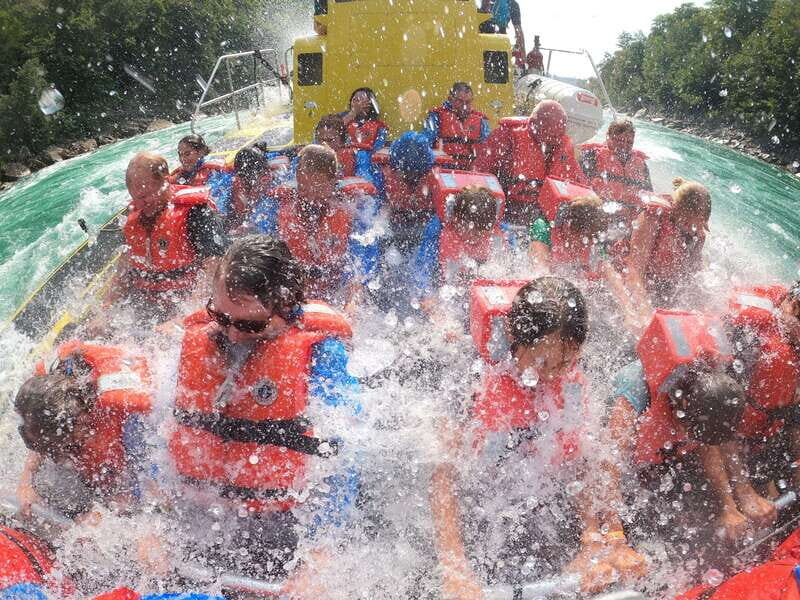 Niagara Falls, ON: Jet Boat Tour on Niagara River - The Authentic Experience of Getting Wet
