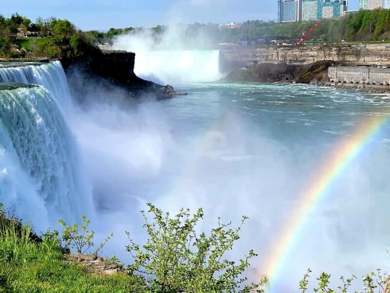 Niagara Falls: Private Sunset Walking Tour - Key Points