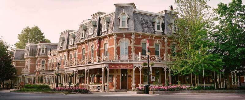 Niagara Falls: Small Group Tour with Wine Tasting and Cruise - Who Is This Tour Best Suited For?