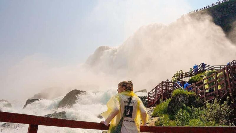 Niagara Falls Tour with Maid of the Mist & Cave of the Winds - Key Points