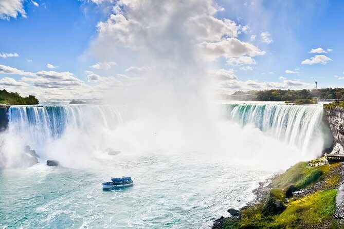 Niagara Falls, USA Day & Night Small Group Tour plus Dinner - Start with an Up-Close Encounter at the Cave of the Winds