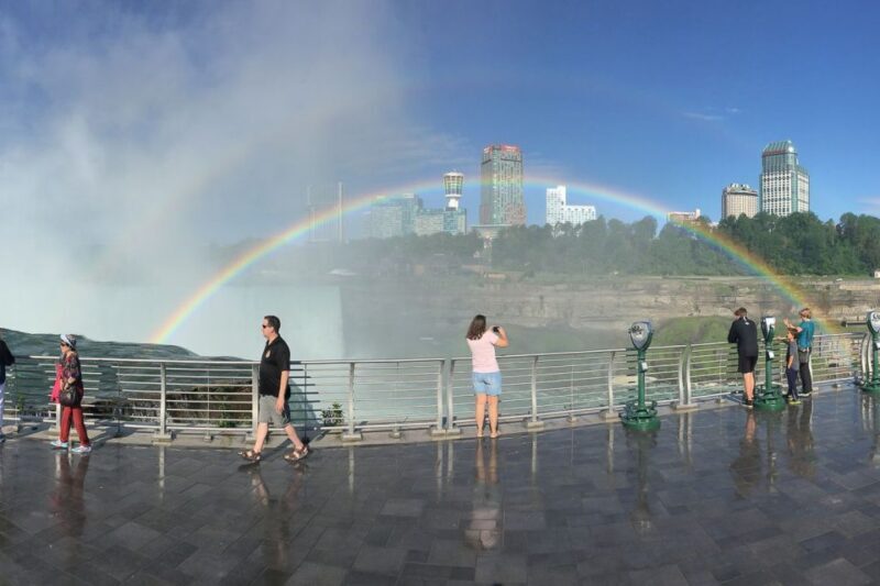 Niagara Falls, USA: Day & Night Small Group Tour with Dinner - Key Points