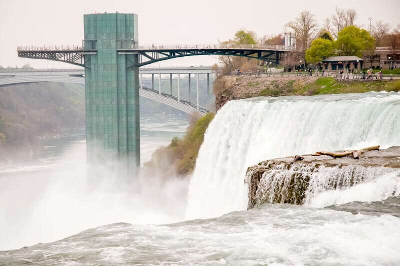 Niagara Falls, USA: Illumination Tour with Maid of the Mist - The Total Package: Combining Adventure and Sightseeing