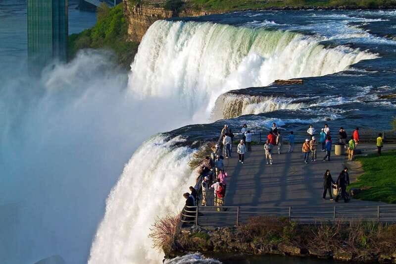 Niagara Falls, USA: Illumination Tour with Maid of the Mist - Authentic Traveler Feedback