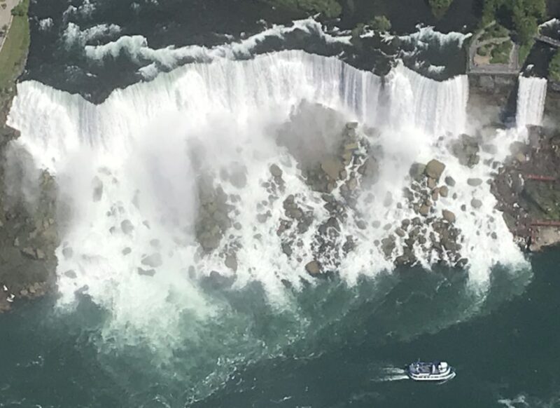 Niagara Falls, USA: Scenic Helicopter Flight over the Falls - Who Should Consider This Tour?