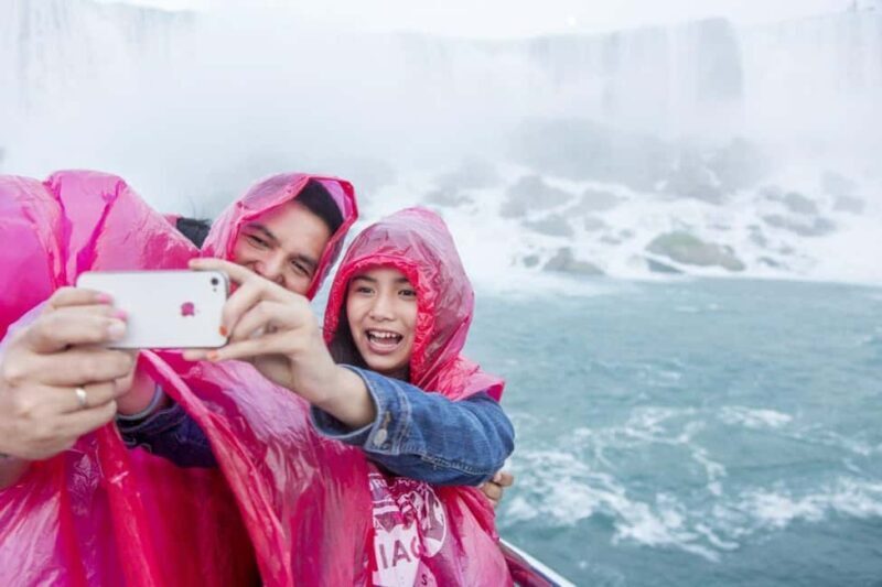 Niagara Falls Walking Tour with Boat Cruise Eco-Experience - Authentic Feedback from Travelers