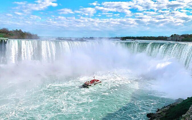 Niagara Falls Walking Tour with Boat Cruise Eco Experience - What Travelers Love (And Slight Caveats)