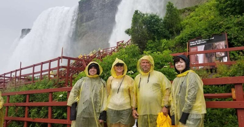 Niagara, USA: Cave of the Winds Adventure Winter Tour - FAQ