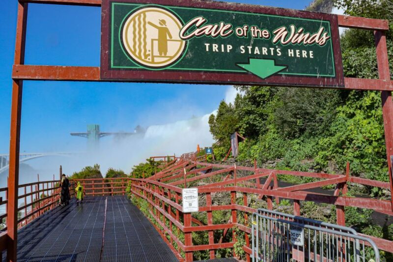 Niagara, USA: Daredevil Walking Tour with Cave of the Winds - FAQ