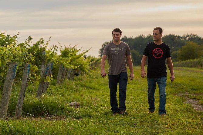 Niagara's Decadent Sparkling and Icewine Tasting - What’s Included and What to Expect