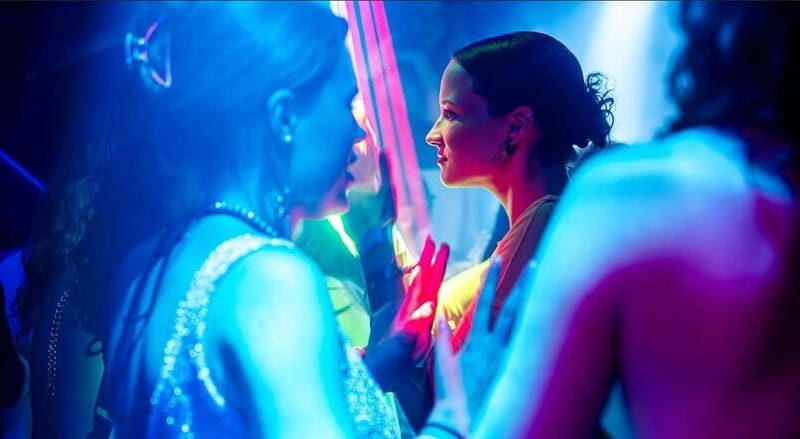 Nice: Party Bar Crawl, 4 Bars + 1 Club with VIP & Free Shots - What to Expect at Each Venue