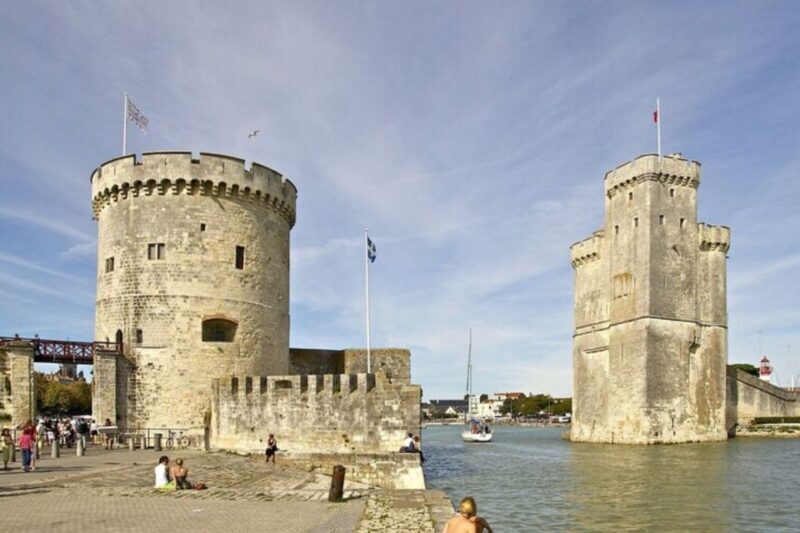 Nice: Private custom tour with a local guide - Key Points