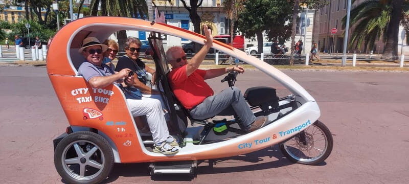 Nice : visite guidée 1h30 en TukTuk avec guide Nicois. - Key Points