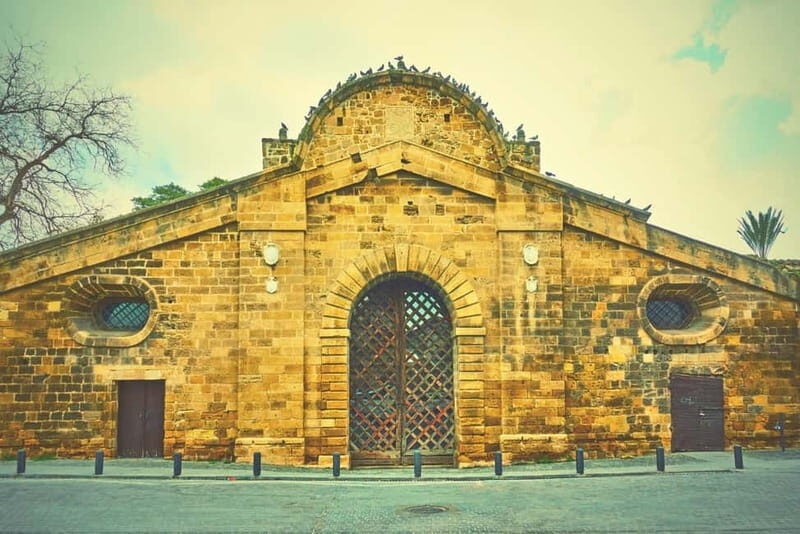 Nicosia: Express Walk with a Local in 60 minutes - Insider Tips and Local Vibes