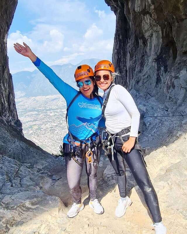 Nido de Aguiluchos: Hiking, rappel and breathtaking photos - The Descent: Rappelling, Climbing, and Adrenaline