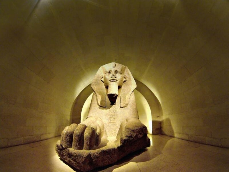 Night at the Louvre Museum: 6-people Max Guided Exploration - Key Points