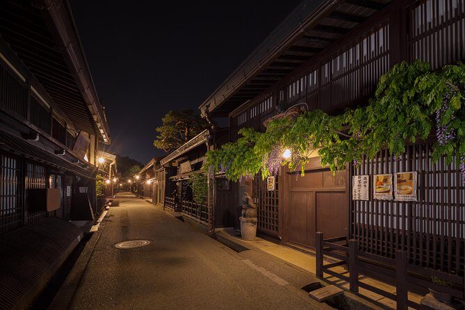 Night cityscape search Night tour of Takayama (About 50 min.) - Key Points