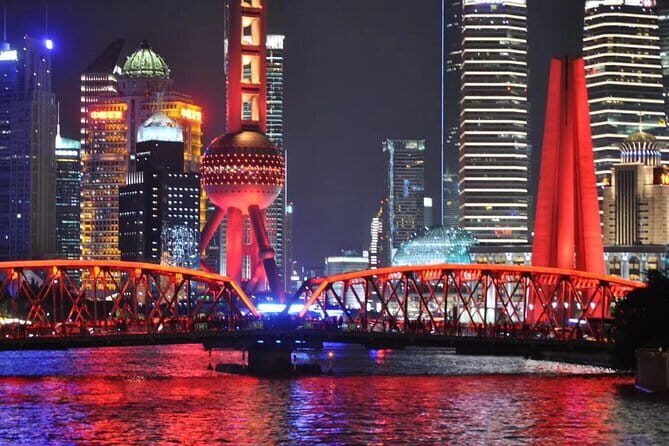 Night Tour of Huangpu River Cruise and Shanghai Old City with Local Food - Discovering Shanghai After Sunset: A Night Tour through Lights, History, and Flavors