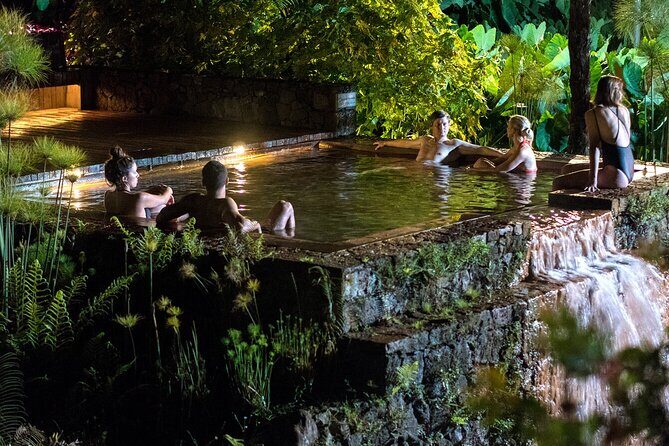 night tour poça da beija 99.99 entries and dinner included - Key Points