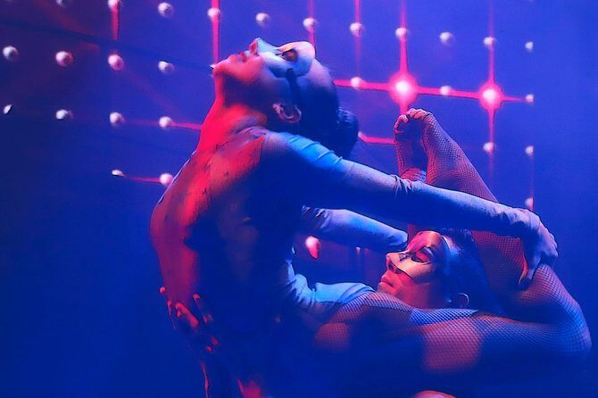 Night tour to Coco Bongo Punta Cana from Santo Domingo with Open Bar - Frequently Asked Questions