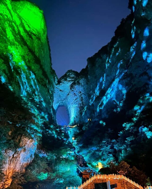 Night Tour to Tianmen Mountain :Skywalk & City Lights - A Closer Look at This Night Tour