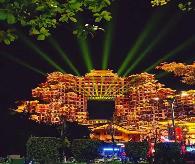 Night Tour to Tianmen Mountain :Skywalk & City Lights - Key Points