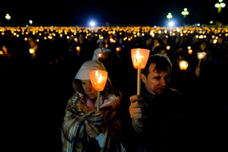 Night Trip to Fátima + Candlelight Procession - A Closer Look at the Experience