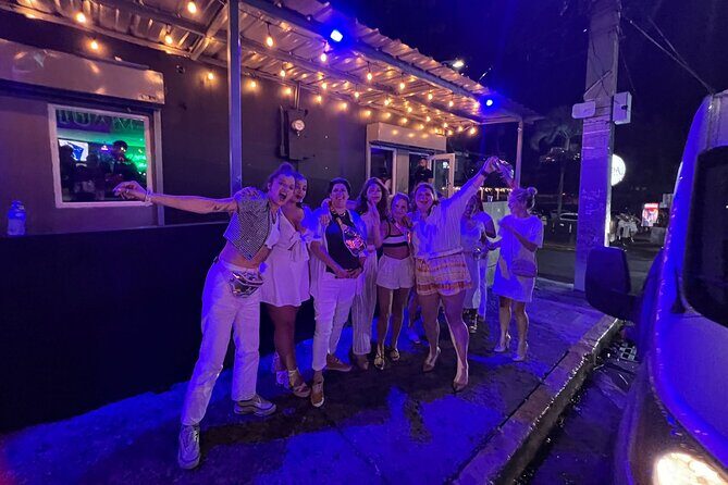 Nightlife Adventure La Placita Calle Cerra La factoría La Perla - FAQs