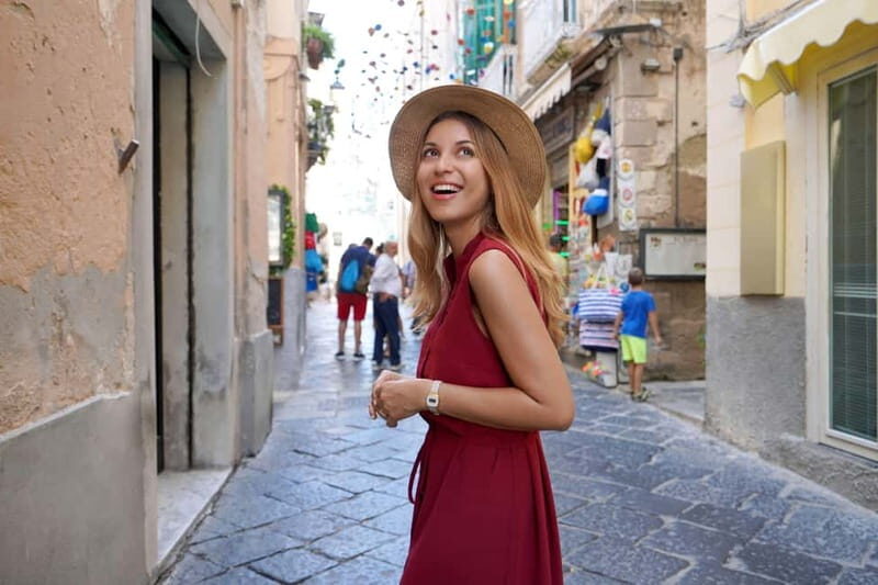 Nîmes: Express Walk with a Local in 60 minutes - Key Points