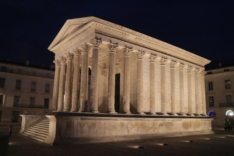 Nimes: Private Walking Tour of the Historical Center - Summary