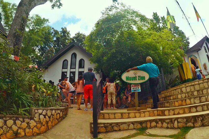 Nine Miles Bob Marleys Birthplace and River Tubing from Montego Bay - FAQ