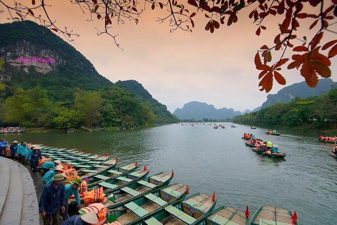 Ninh Binh 1 day: Bai Dinh Pagoda - Mua Cave - Trang An boat trip - A Deep Dive into Each Stop