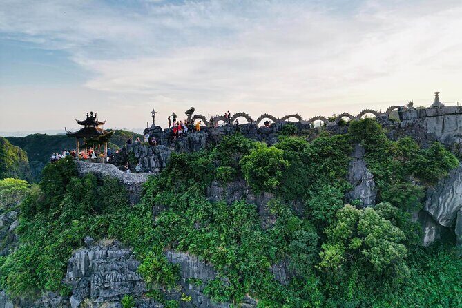 Ninh Binh 1 Day Tour from Hanoi Hoa Lu Tam Coc & Dragon Mountain - Exploring Hoa Lu: The Ancient Capital