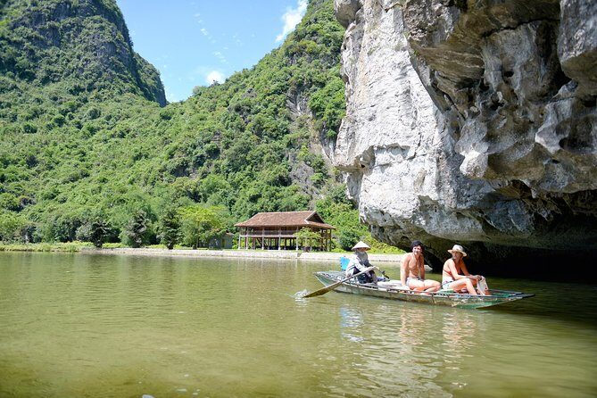 Ninh Binh Daily Tour: Hoa Lu - Tam Coc boat trip and Bike - Why This Tour Offers Great Value