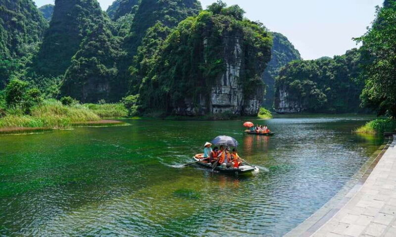 Ninh Binh daily tour (HOA LU  TRANG AN  MUA CAVE) - Key Points