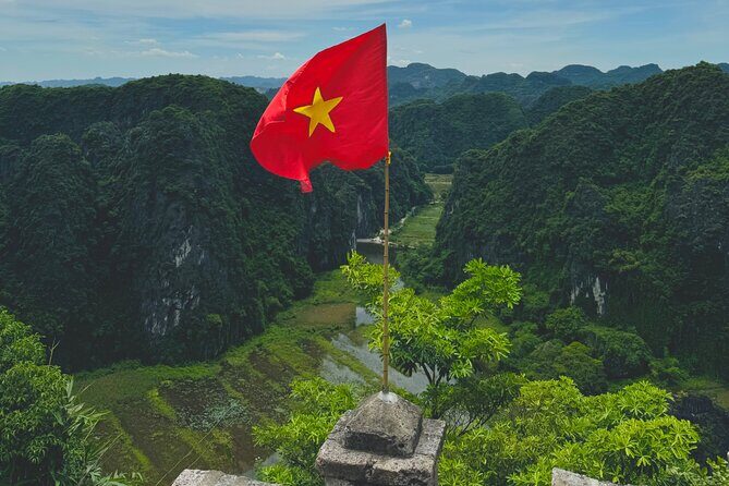 Ninh Binh Day Escape from Hanoi: Local Life, Connection & Tales - An In-Depth Look at the Ninh Binh Day Escape Tour